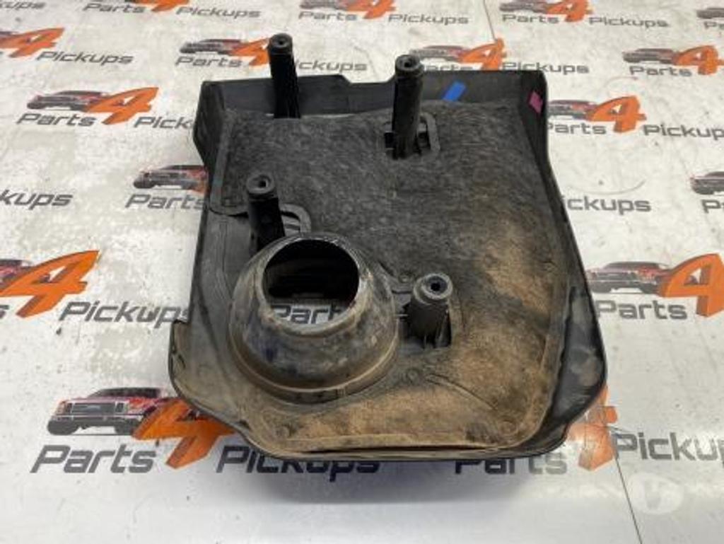 2018 isuzu d-max utah rz4e-tc engine cover 2017-2021 759. Berriew ...